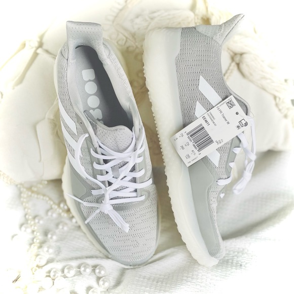 adidas | Shoes | Adidas 9 Womens Nwt Light Grey White Fit Trainer Ee461 ...